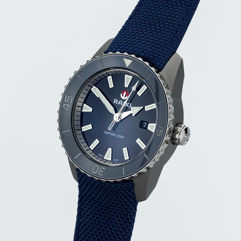 Rado Hyper Chrome Captain Cook Titanium R32501206 2 — Postimages