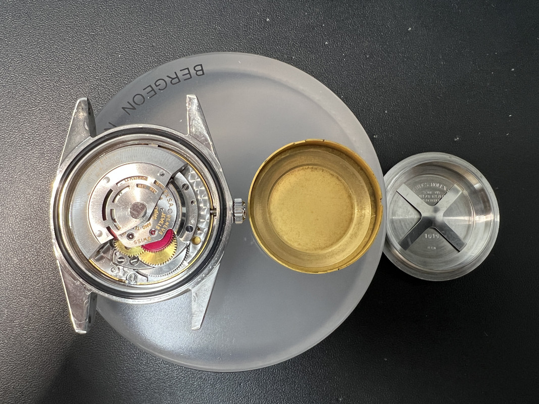 SD058950 Case — Postimages