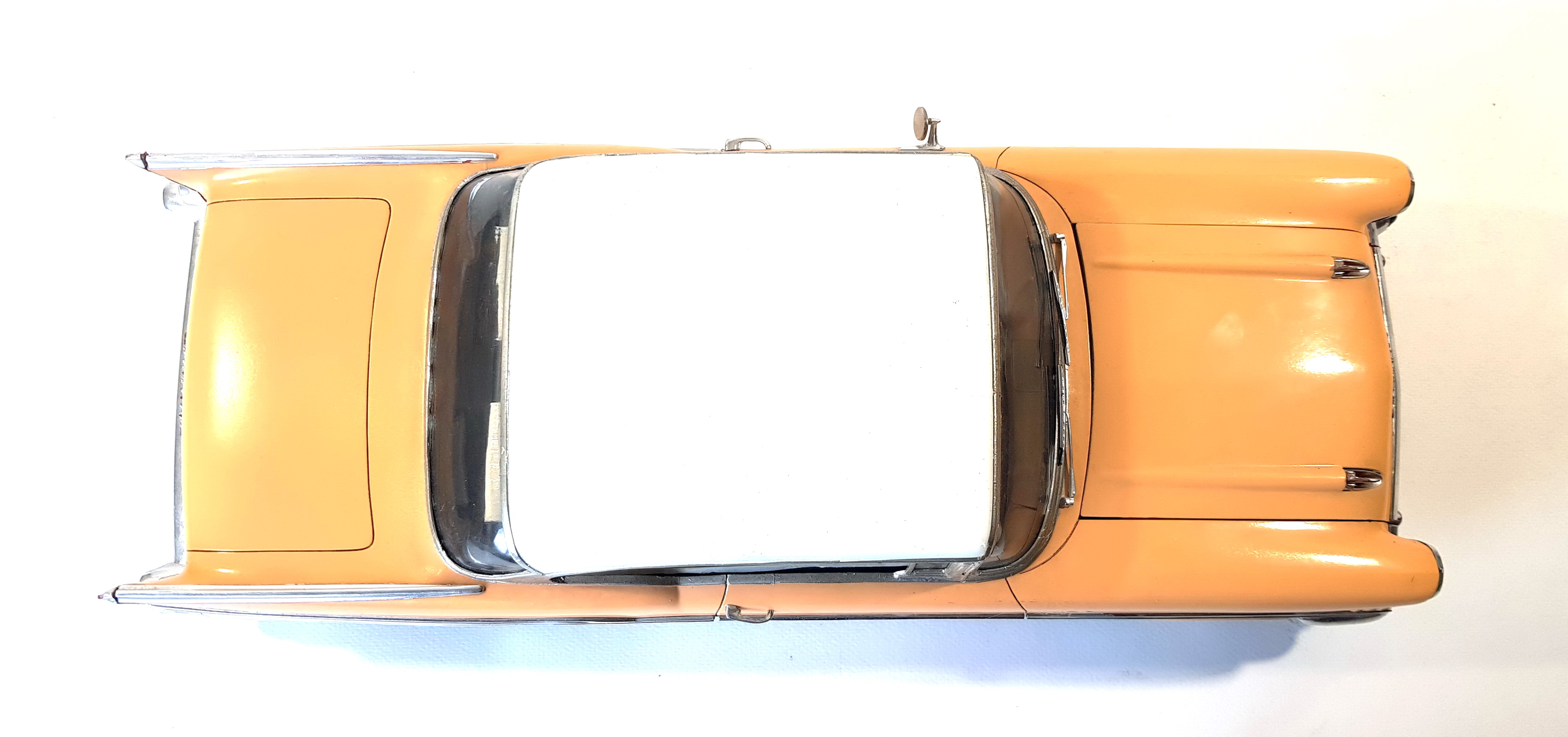 CHV57112 615 — Postimages