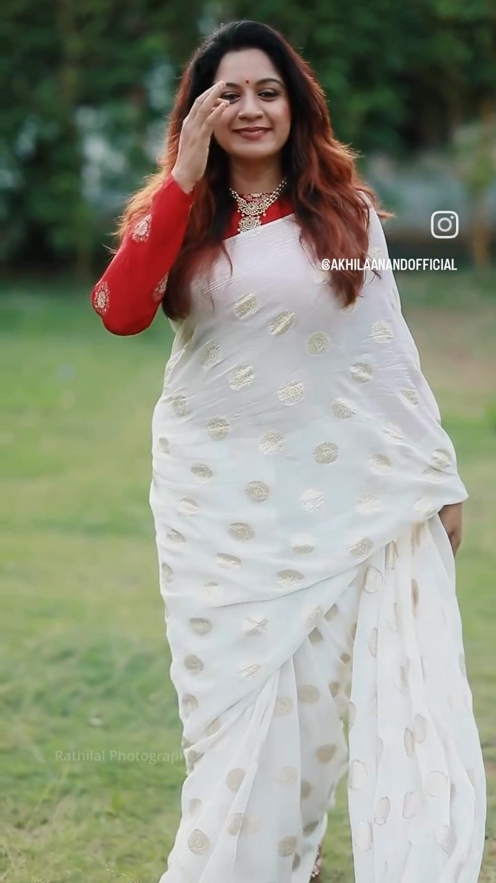 Singer Akhila hot Curves in Kerala Outfit mp4 snapshot 00 06 761 ...