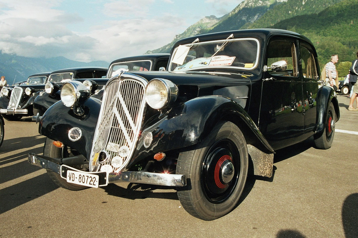 032A 035 — Postimages