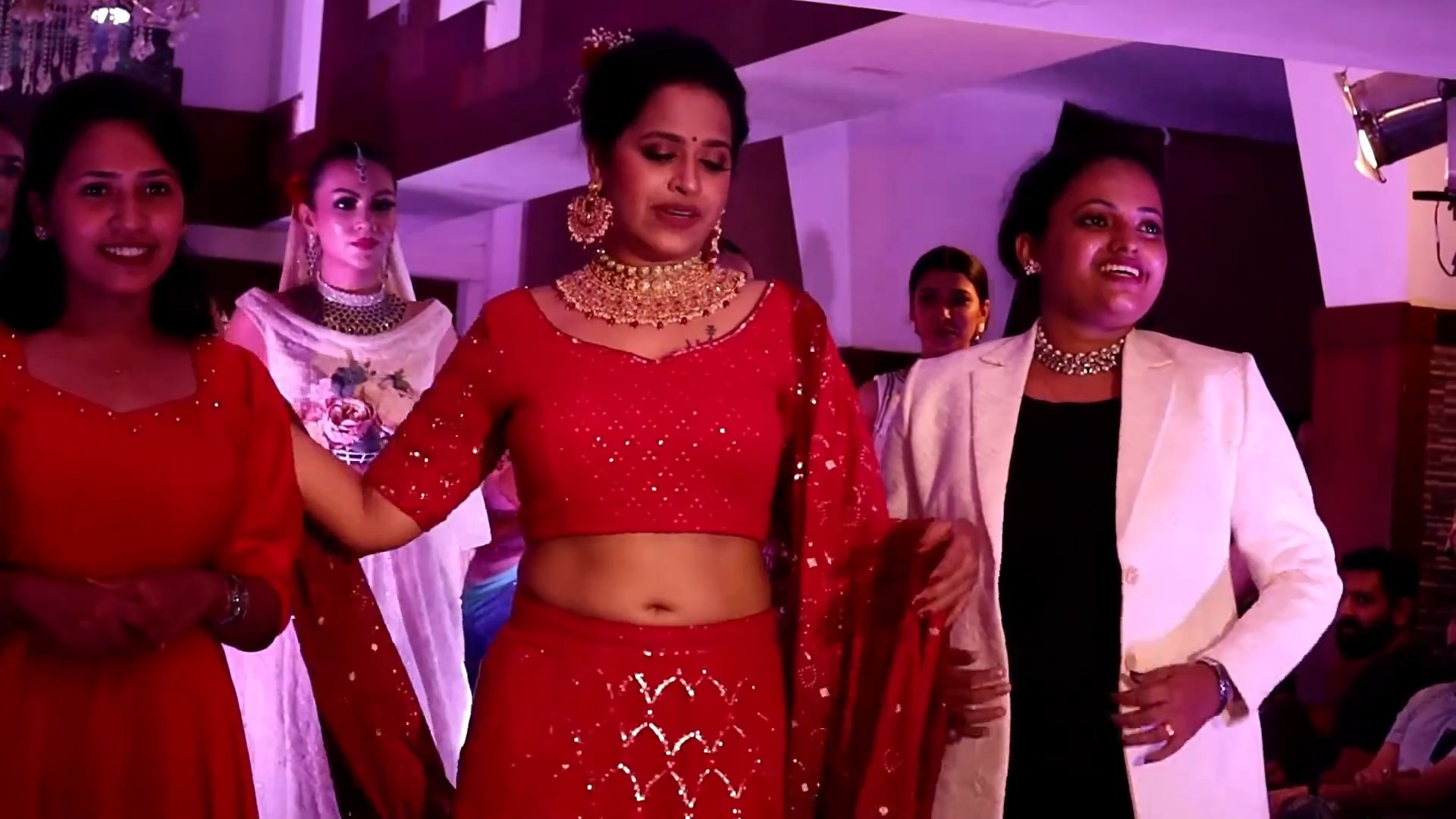 Sadhika Venugopal Sexy Deep Big Navel mkv snapshot 01 08 933 — Postimages