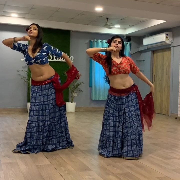 Desi Girl Belly Dance