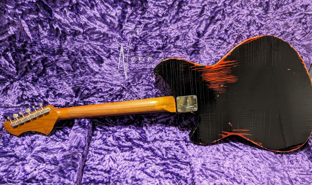 Traded Novo Custom TCS Bull Black over Candy Apple Red with Hardcase ...