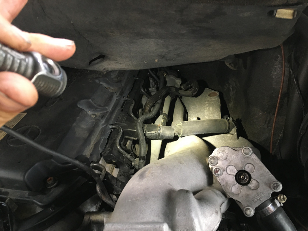 Intake manifold swap. | Sprinter-Source.com