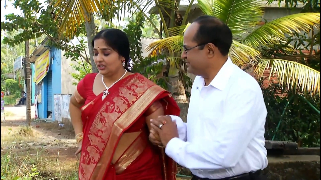 Meena Kumari Rare Navel show mp4 snapshot 00 31 190 — Postimages