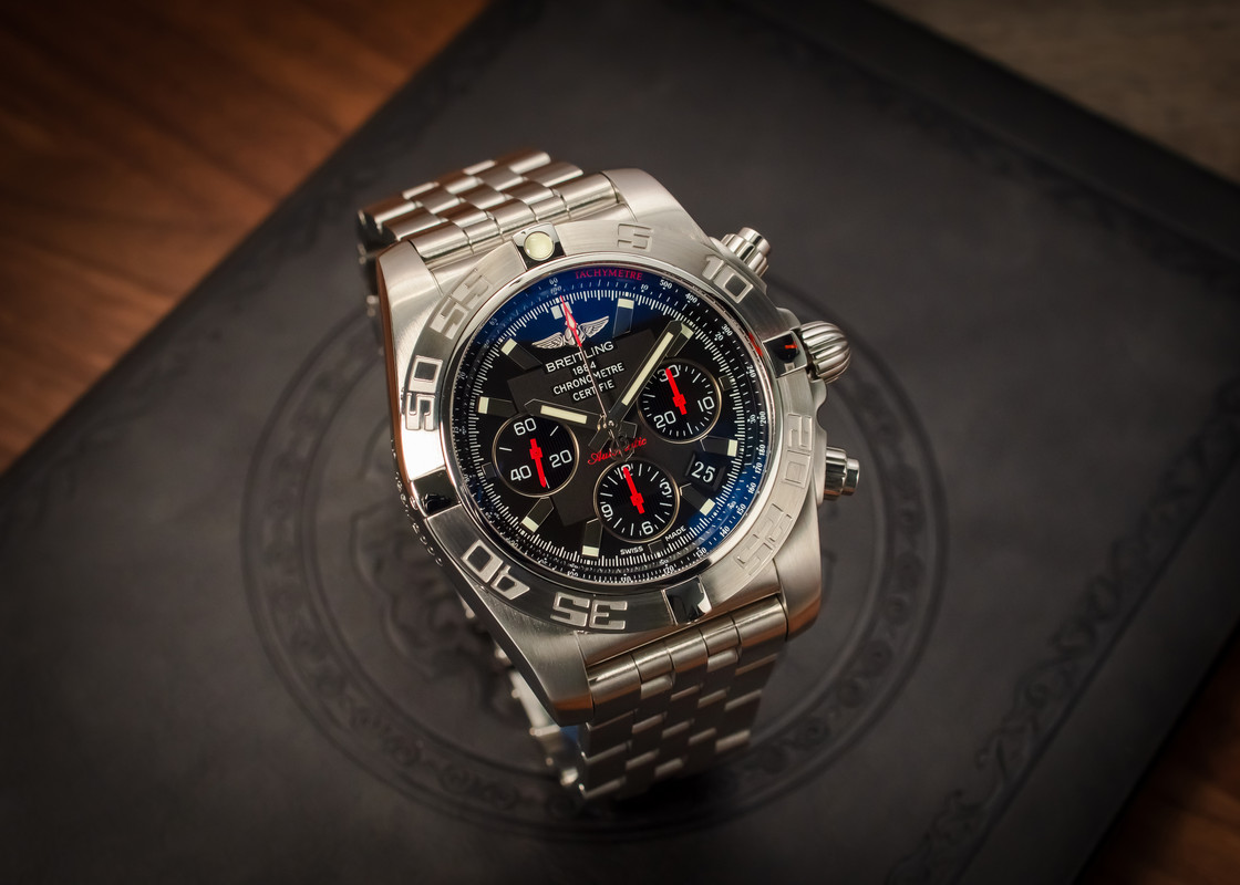 FS: Breitling Chronomat 44 B01 Red Hands LIMITED – BOX & PAPERS ...