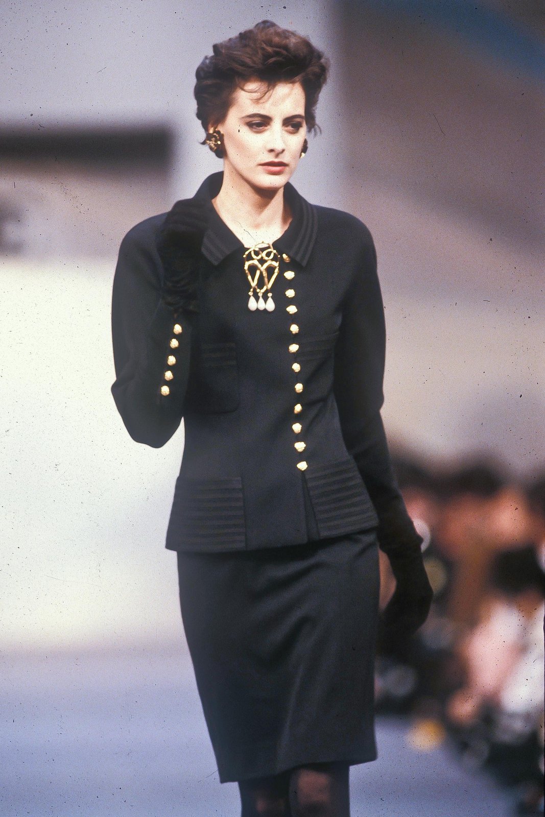 Fashion Classic: CHANEL Fall/Winter 1989 | Page 2 | Lipstick Alley
