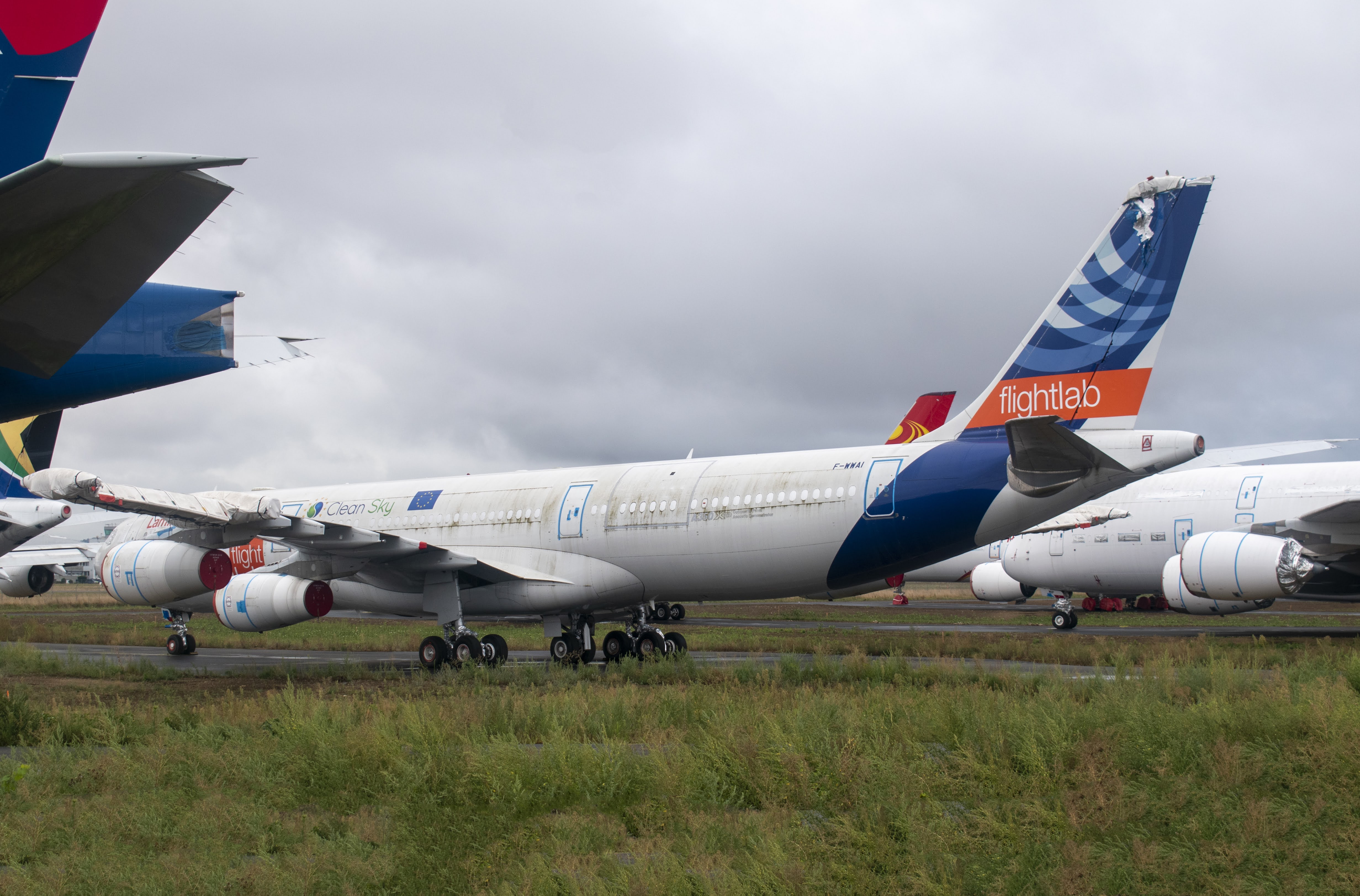 Airbus A343 1 — Postimages