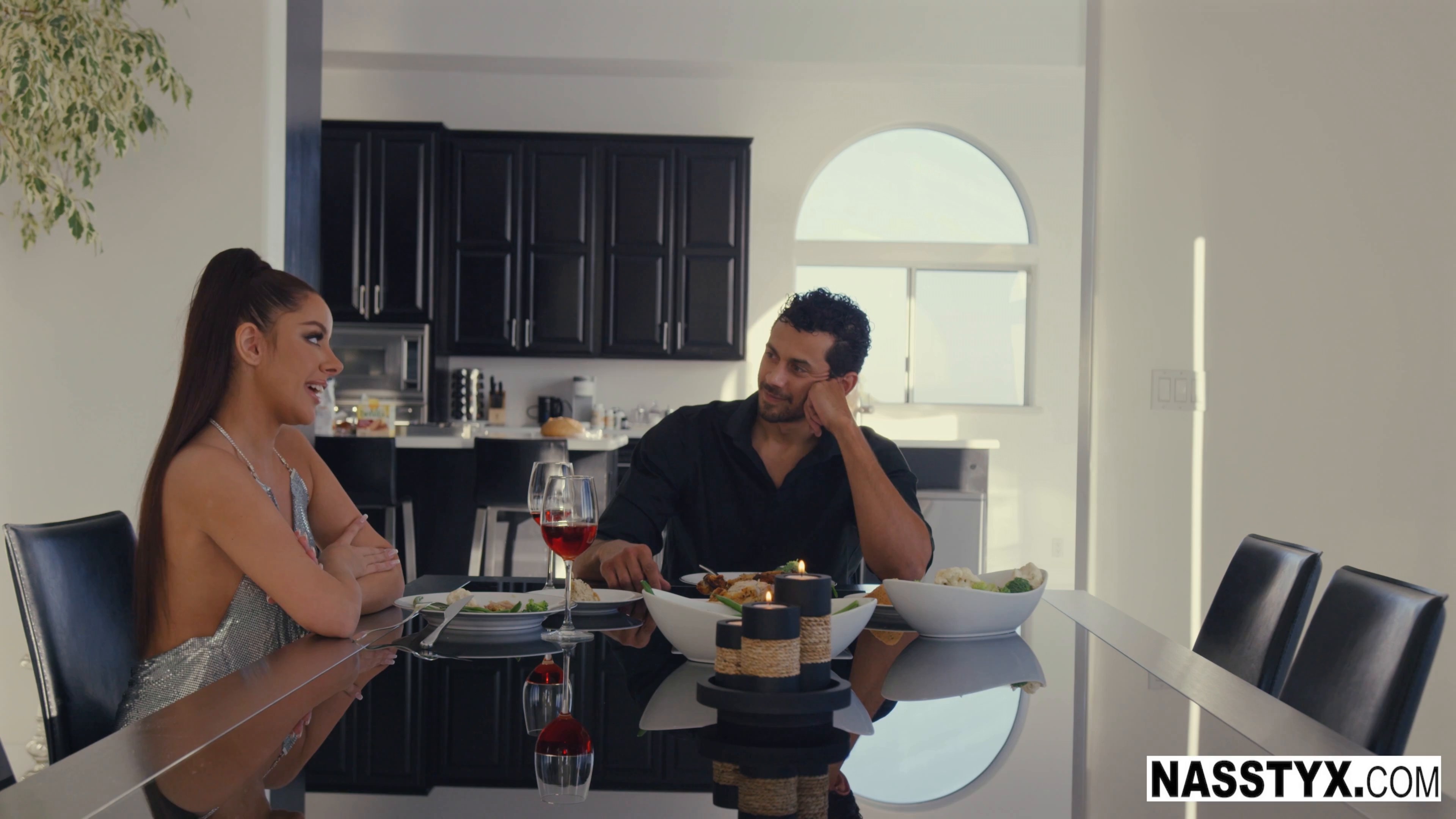 Vanna Bardot Knock me out LITTLECAPRICEDREAMS 4 K mp4 0006 — Postimages