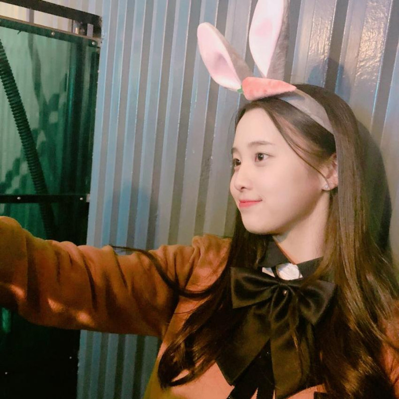 1526358422 — Postimages