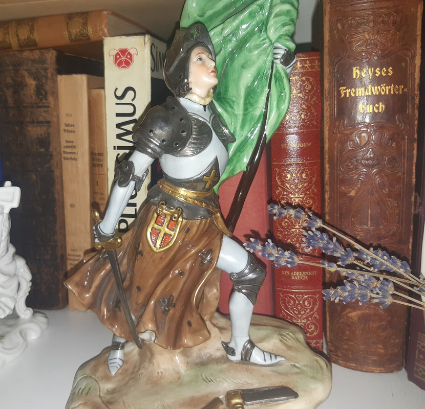 Porcelain knight identification | Antiques Board