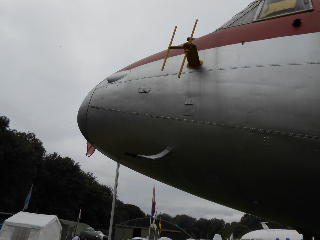 Astrodomes ahoy! Vickers Valetta T.3 1:72 Valom kit - Work in Progress ...