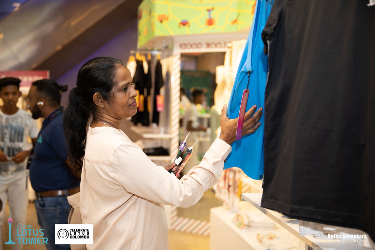 Colombo | Lotus Tower | 350m | Completed | Page 105 | SkyscraperCity Forum