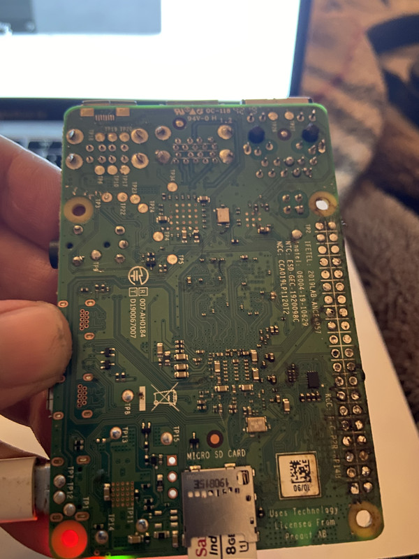 Did I burn my Pi? - Raspberry Pi Forums