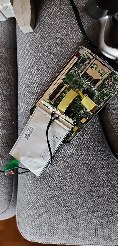 Why does this PDA keep powering down : r/ElectronicsRepair