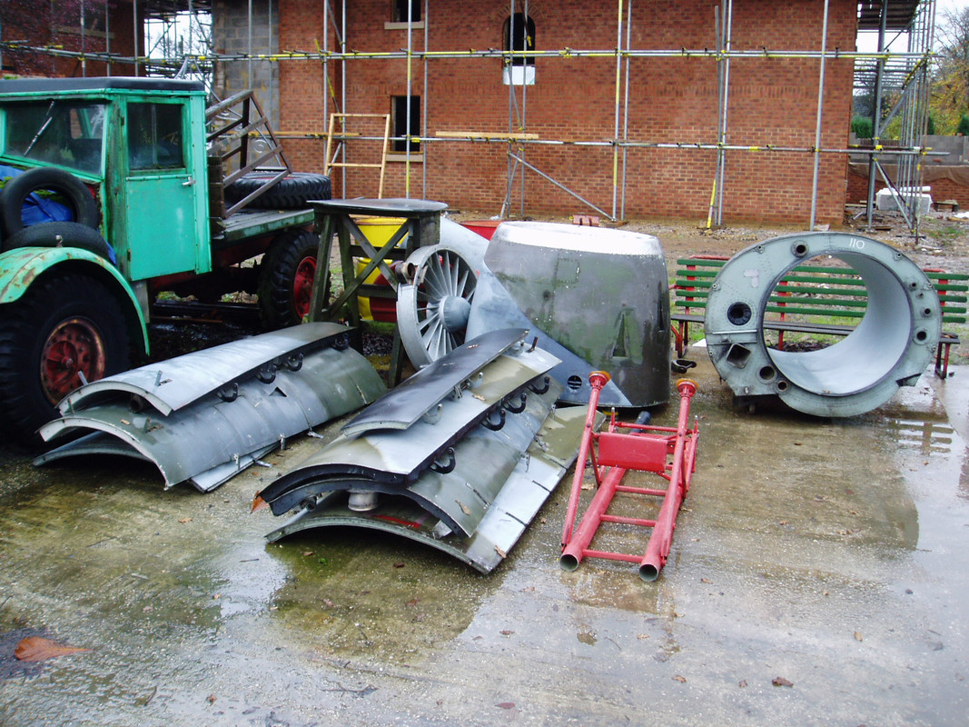 Buccaneer engine access - Resources - Britmodeller.com