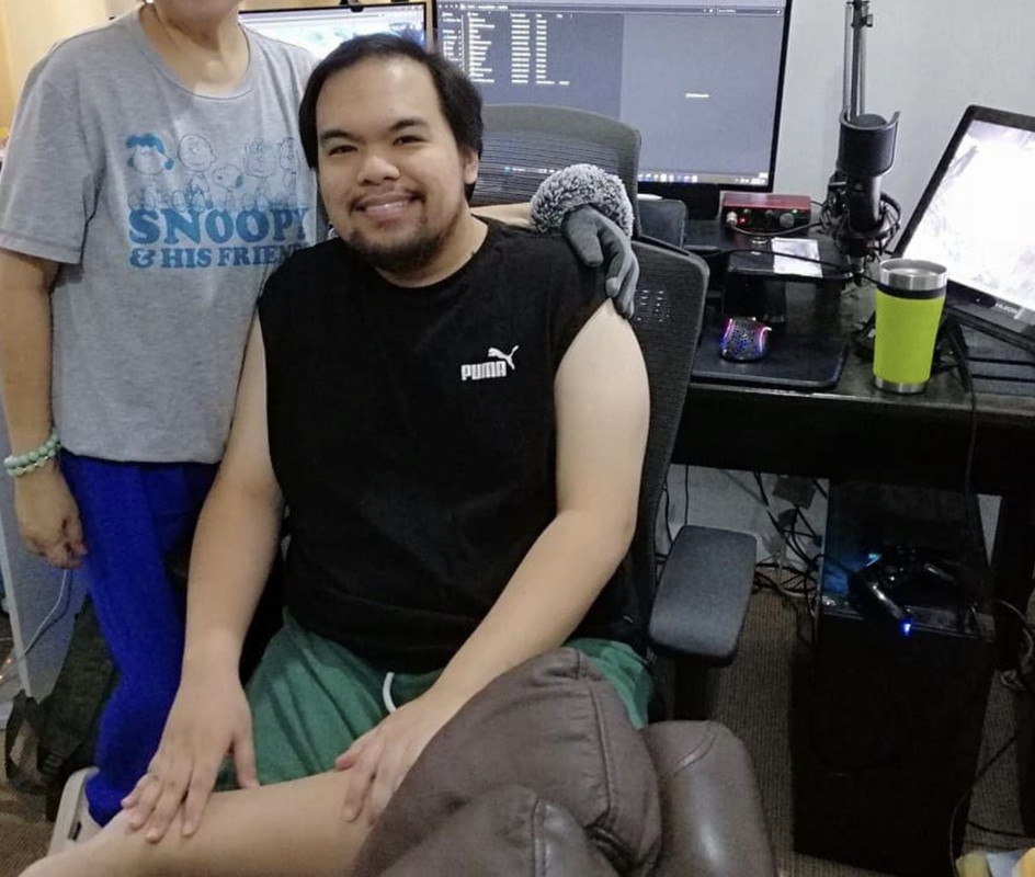 FD0 AB6 F0 4 CB5 4 B2 C AE40 737 CBC835 AA7 — Postimages