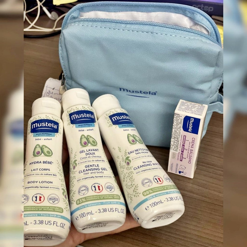Mustela Kit Minis - Miniaturas Bebê Água De Limpeza + Hydra Bebê + Gel ...