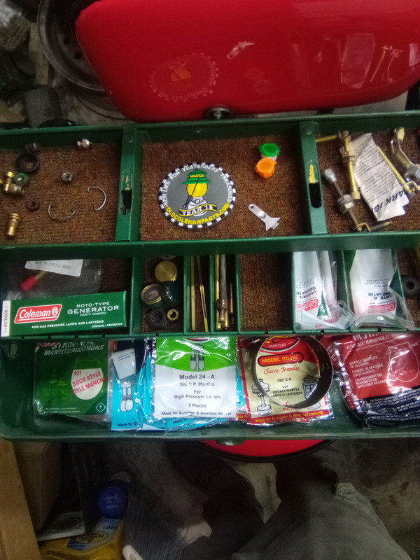 New/old fettle box - The Coleman Collectors Forum