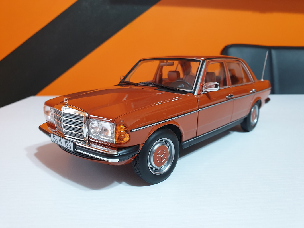 another Mercedes-Benz W123 in English Red ... | DiecastXchange Forum
