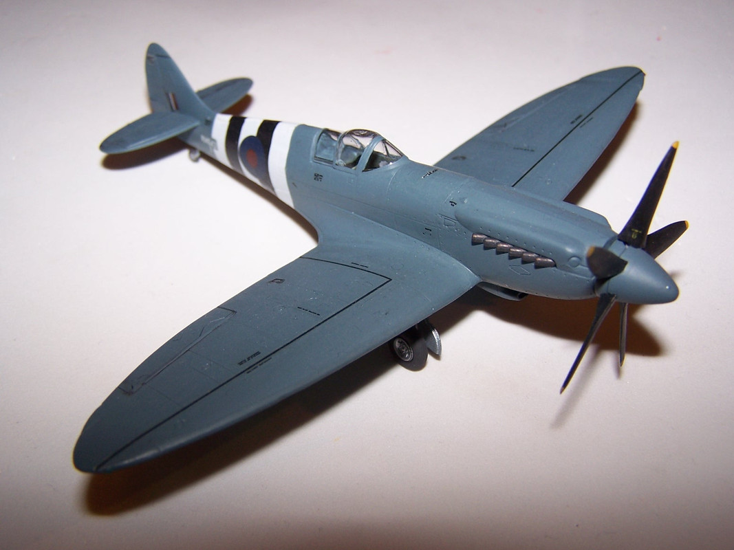 Tim's Spitfire PR19 - completed - KUTA XII GB - Britmodeller.com