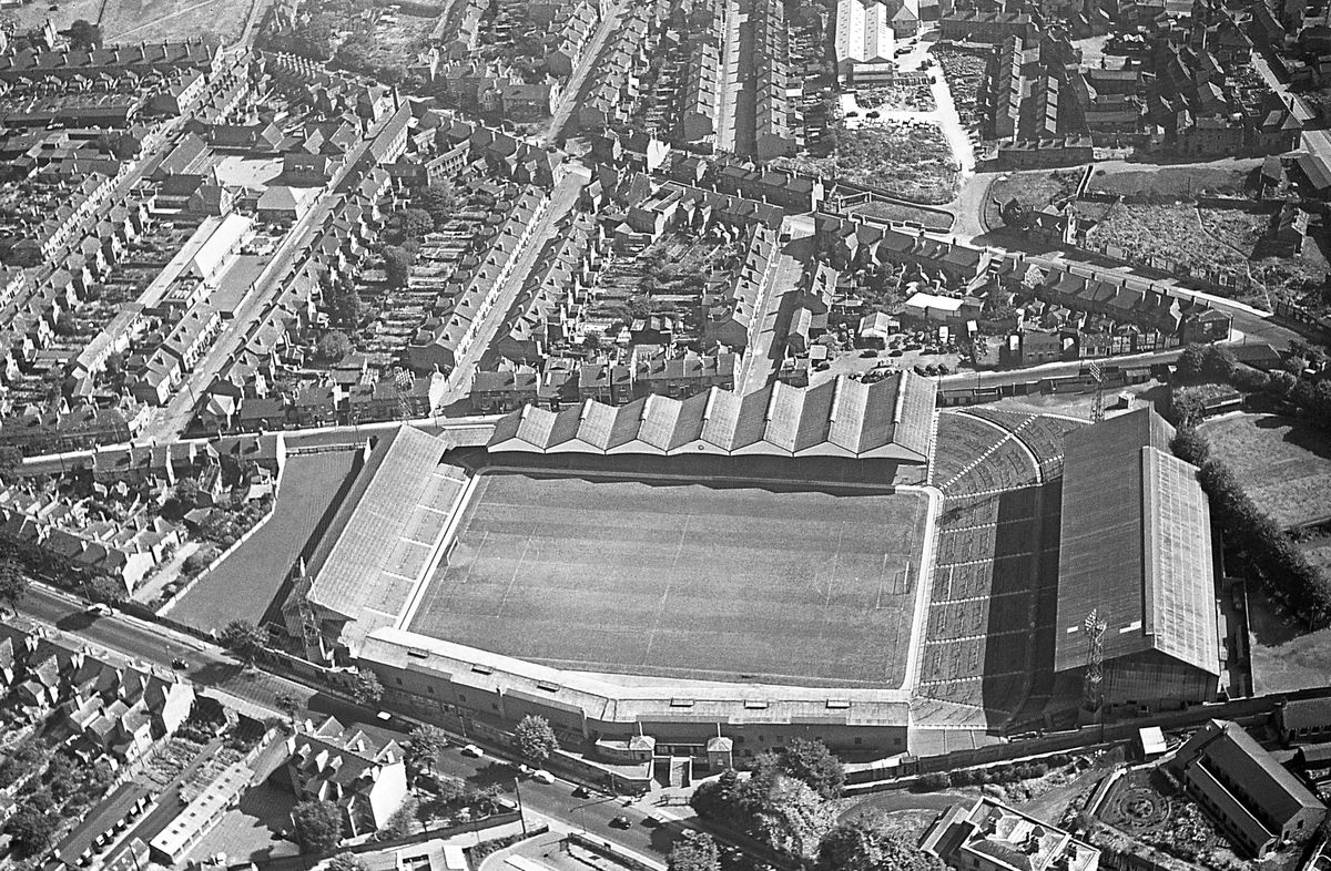 Old Football Stadiums - Photos | Page 8 | FollowFollow.com