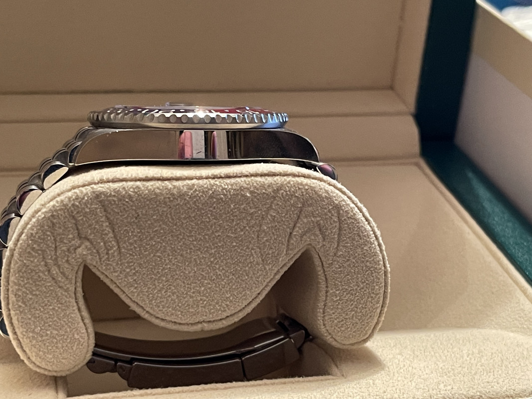 8436776 B B092 4853 9961 A46 D9586 CFC3 — Postimages