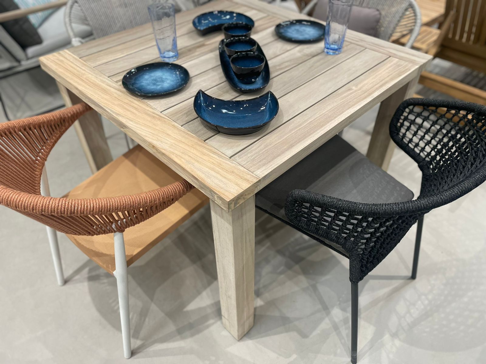 FLORENCE SQUARE DINING TABLE 1 — Postimages
