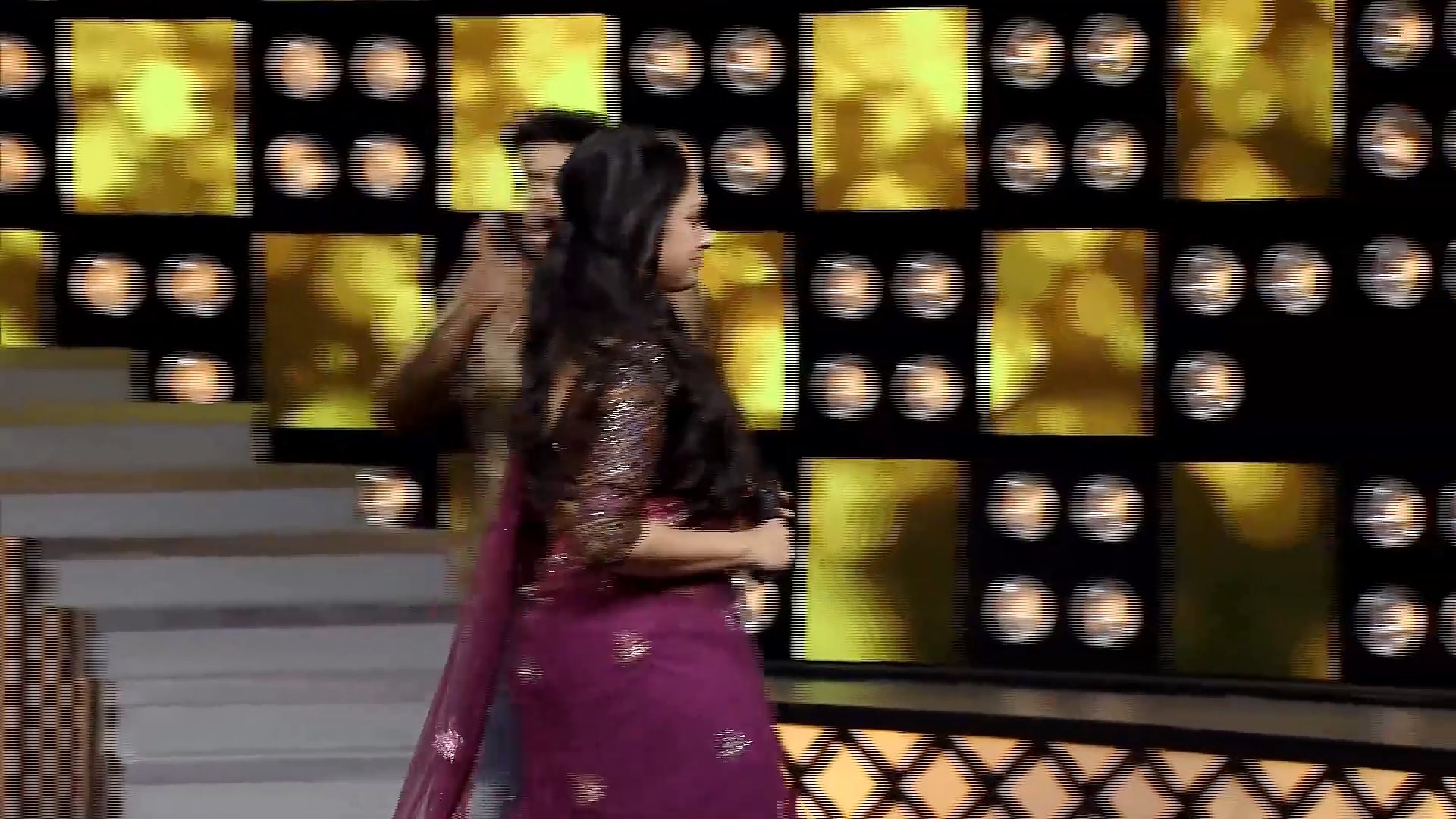 Shobana Wide Stretched Belly And Deep Wide Big Navel Hole in Transparent Saree Priya Mani Navel ...