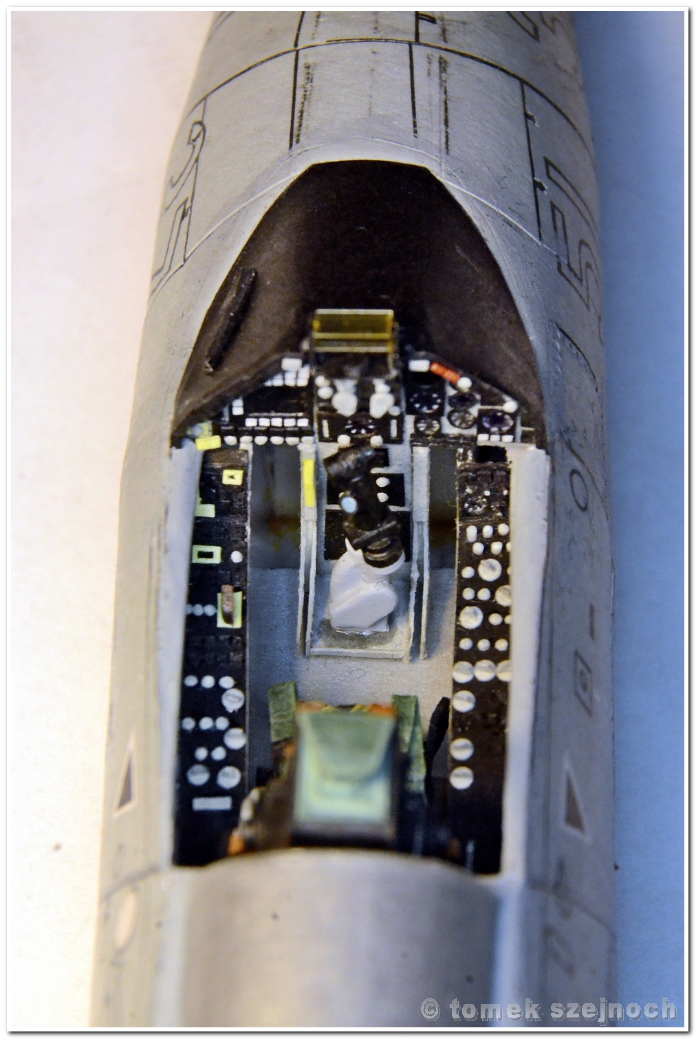 AMX budowa 64 — Postimages