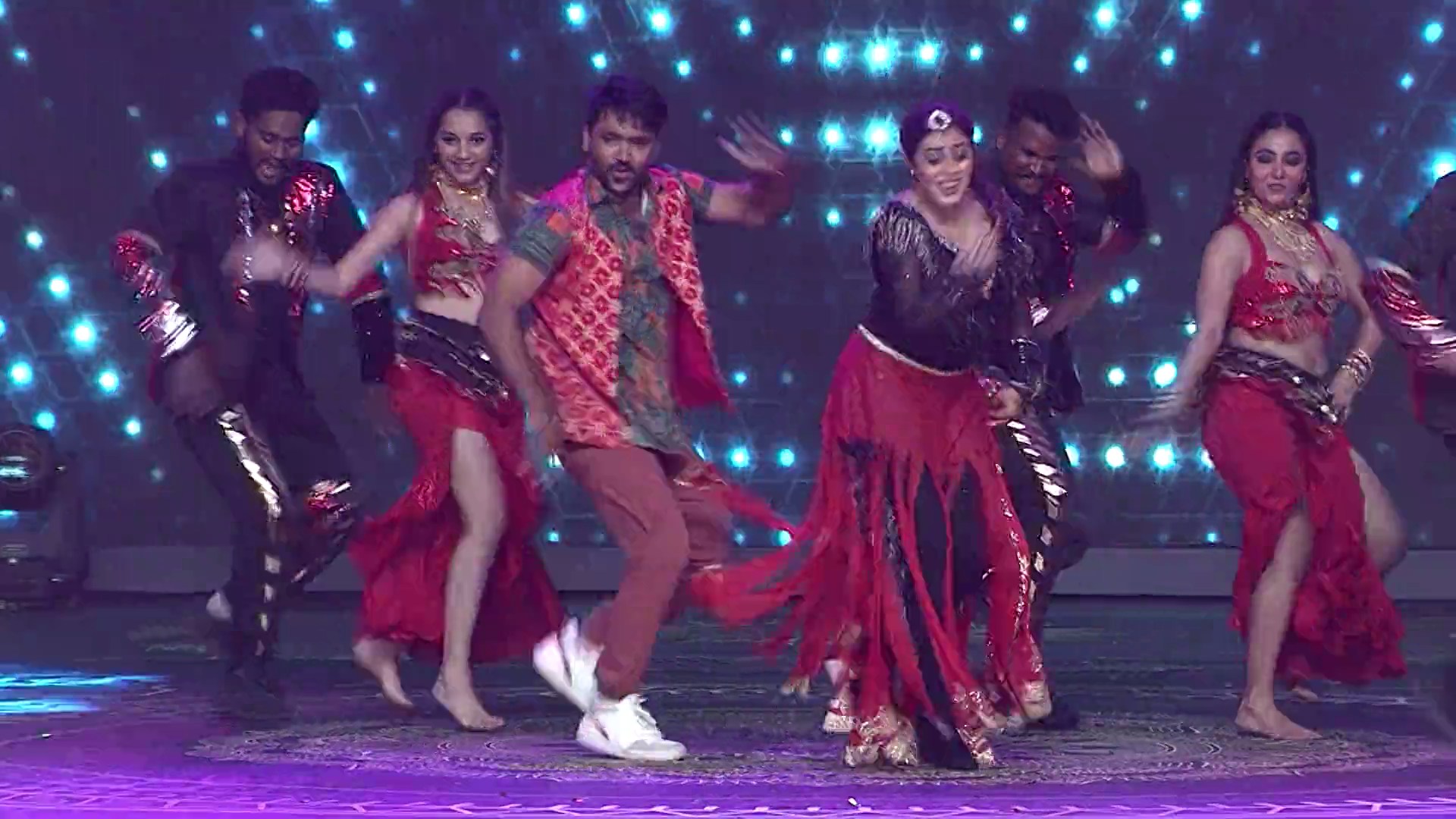 00 02 36 — Postimages