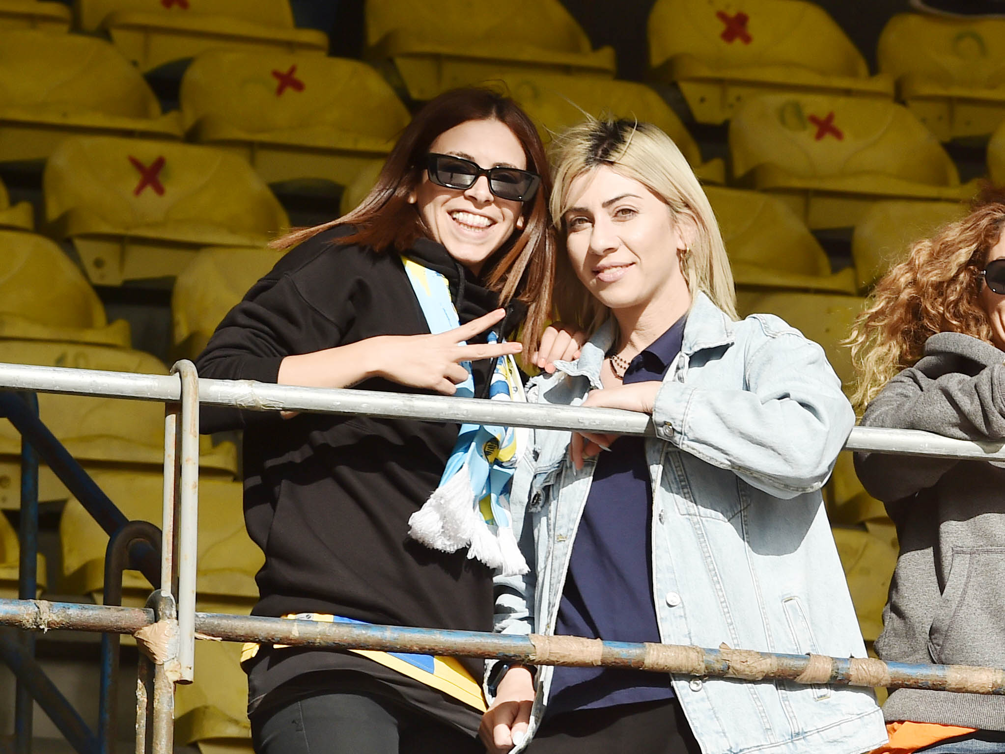 GM0 6128 — Postimages