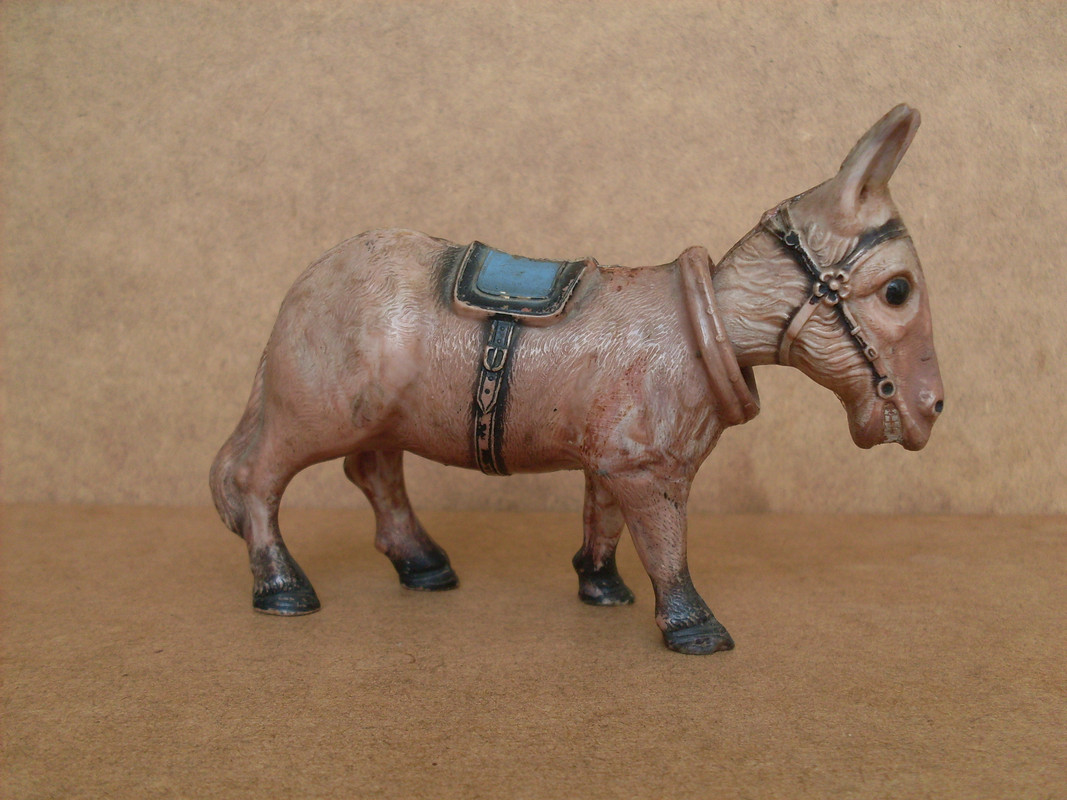 Been on the look out for an articulated donkey figure