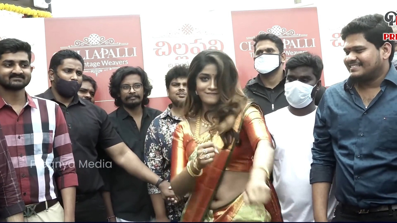 Dimple Hayathi Sexy navel show from an event mkv snapshot 00 05 773 ...