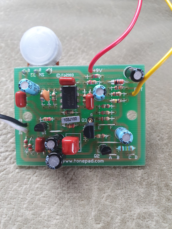 Callate 2 (MXR Gate)