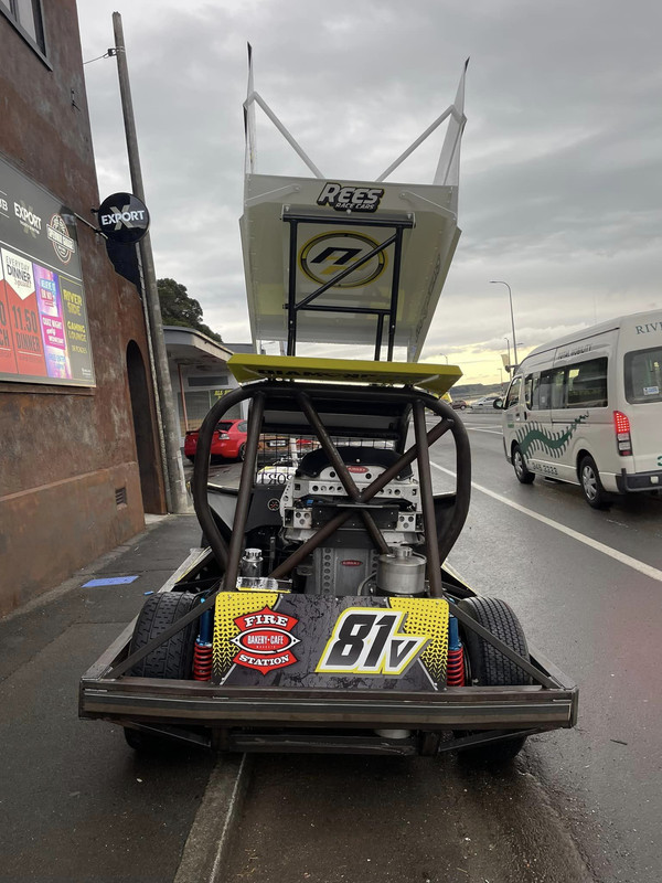 New 81 V II — Postimages