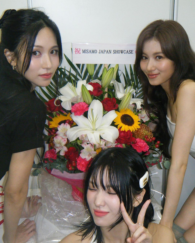 2023 07 24 momo post 2 — Postimages