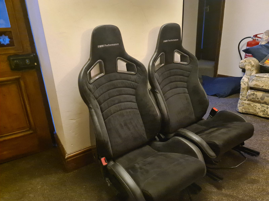 M Performance Bucket seats E9X 1M | The M3cutters