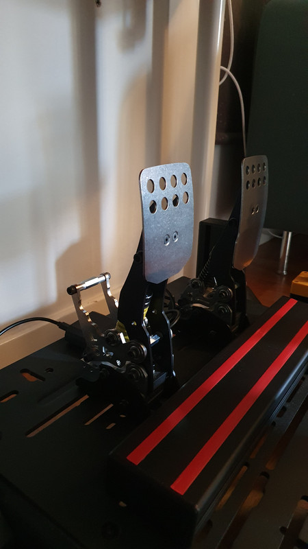 Raise heel : r/simracing