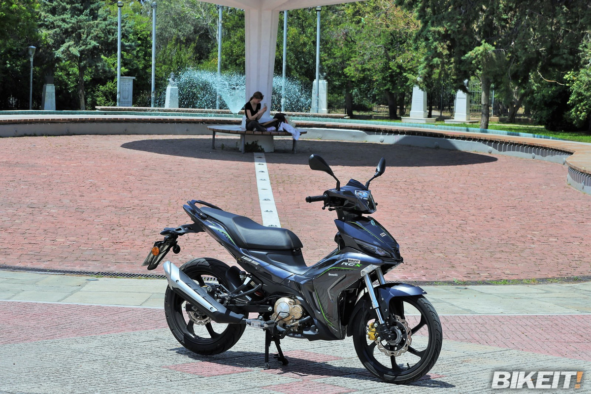 A15 A4866 web — Postimages