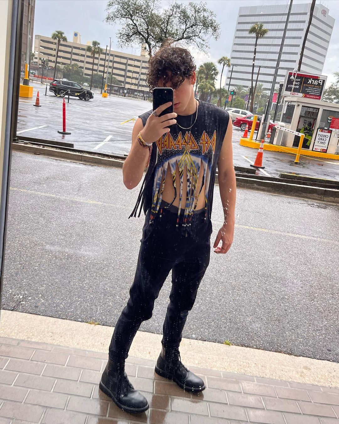 louis tomeo 1657299885 — Postimages