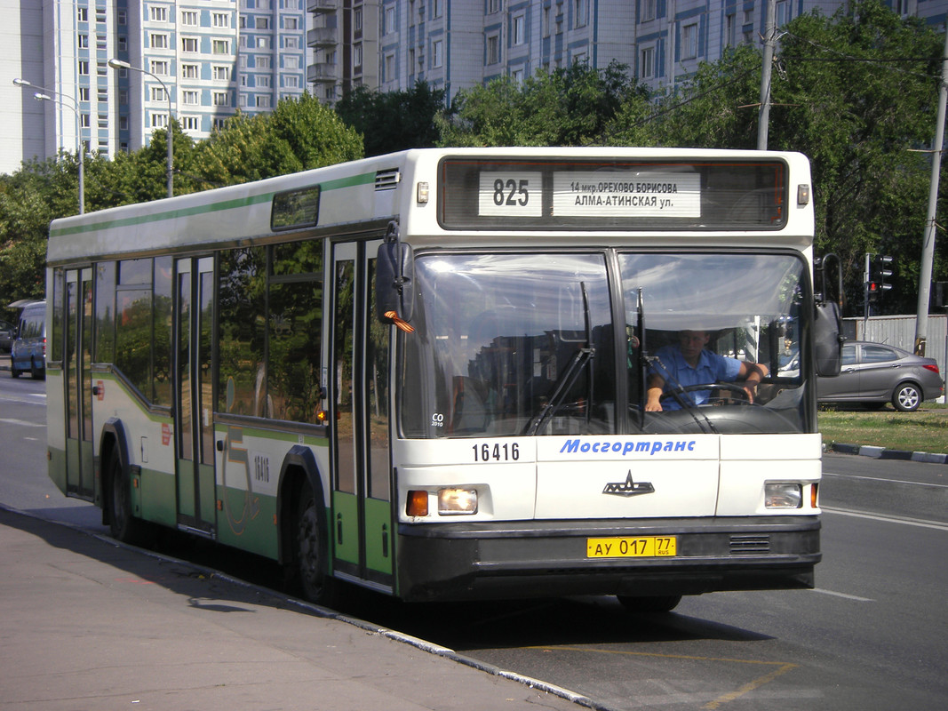 Bus Moscow 16416, route 825, august 2011 — Postimages