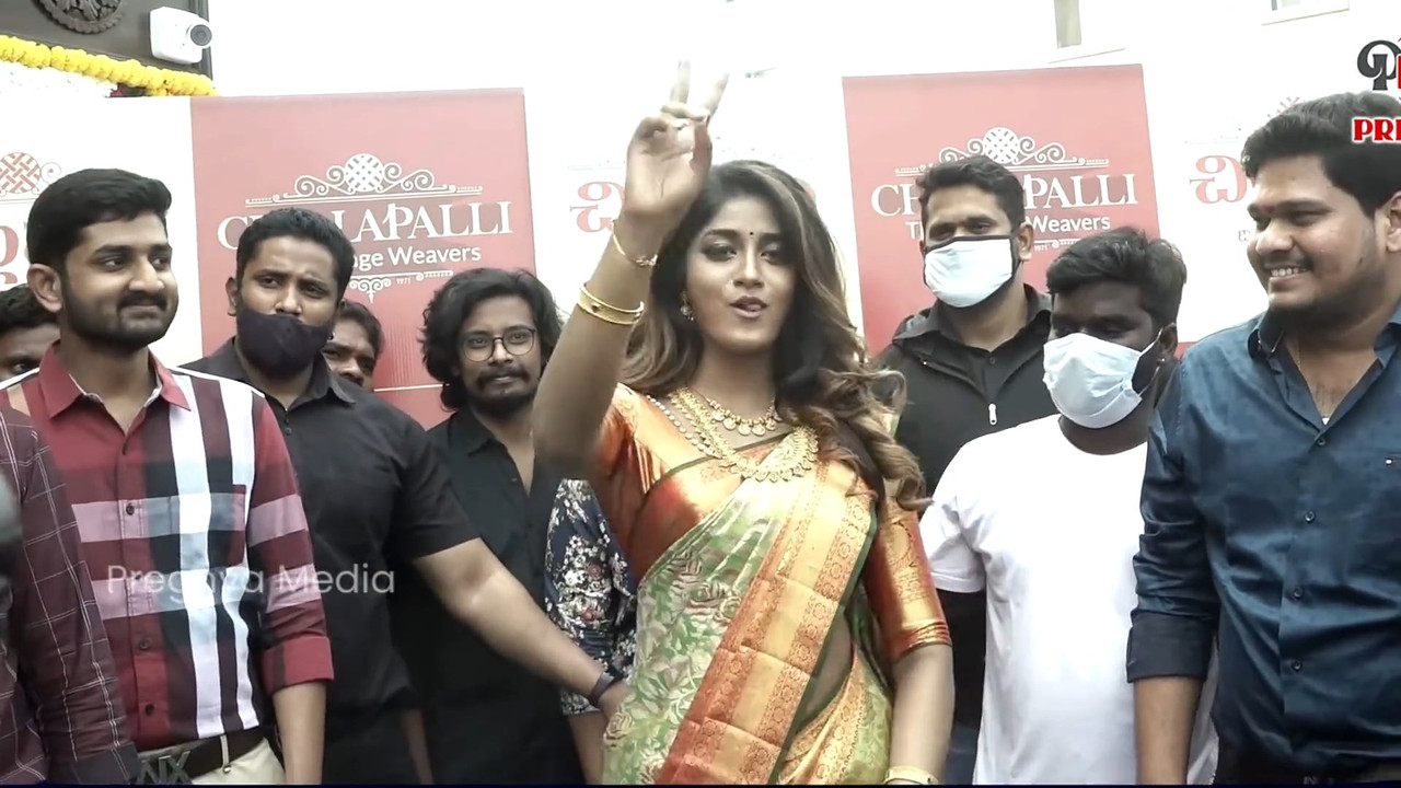 Dimple Hayathi Sexy navel show from an event mkv snapshot 00 03 933 ...