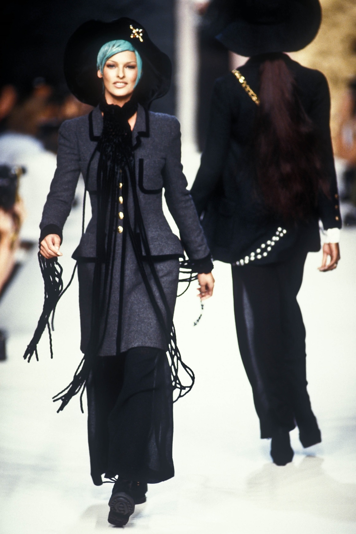 Fashion Classic: CHANEL Haute Couture Fall/Winter 1992 | Page 2 ...
