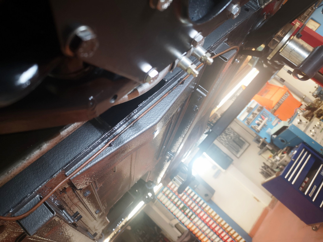Brake line routing - The 'E' Type Forum