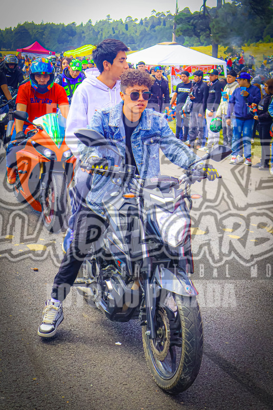 PL2 3046 — Postimages