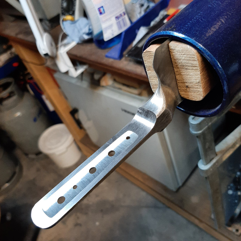 Horizontal tang integral chefsknife in progress : r/knifemaking