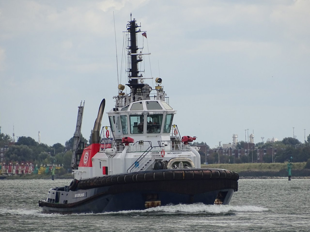 Spotten in De Hoek. - Pagina 670 - SCHEEPVAART FORUM