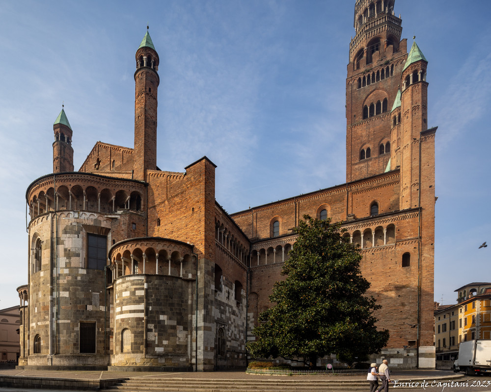 00 001a R5 3647 — Postimages